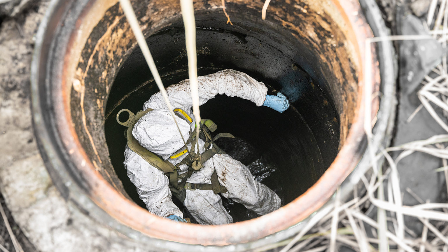 A Contractor's Guide To Manhole Construction And Repair - Sprayroq™